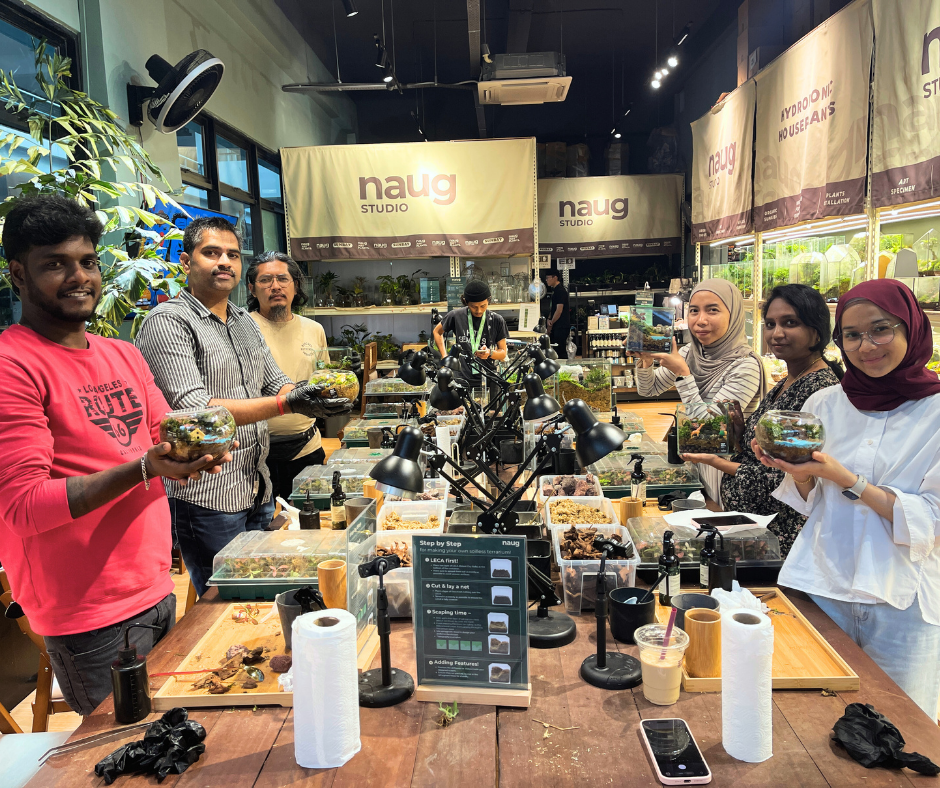 Corporate Terrarium Workshop with Maersk team – naugjustplants